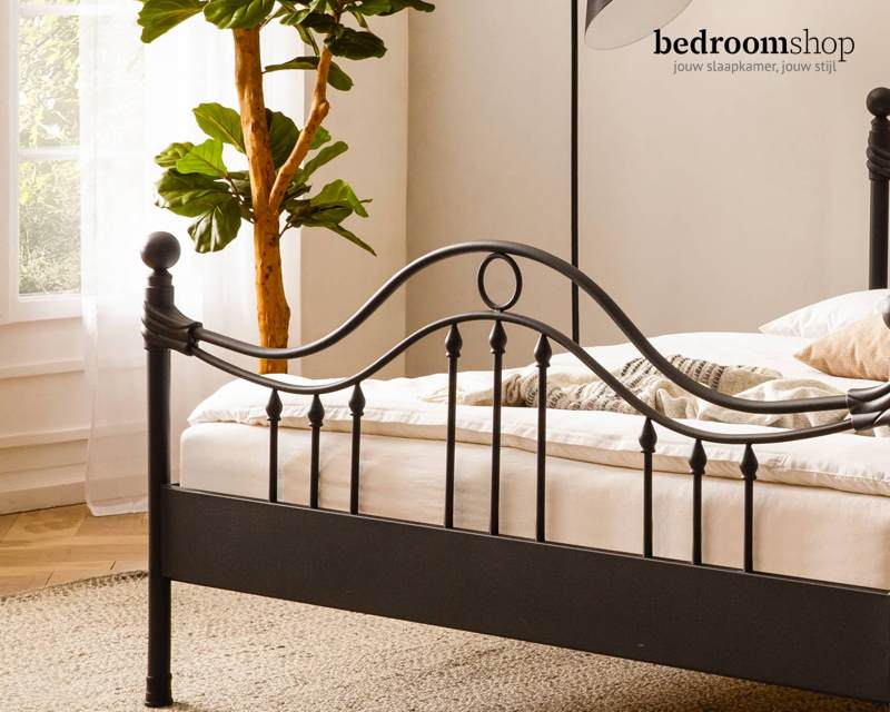 Metalen tweepersoons bed Trente | Bedroomshop
